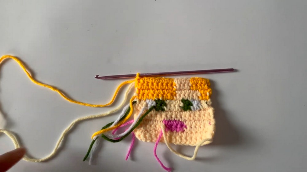 Beginner-Friendly Crochet Minecraft Alex Square Pattern - Yarn Items